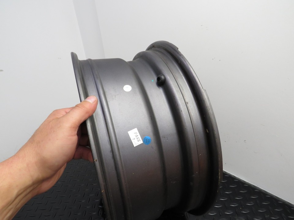 19 20 CAN AM RYKER 900 RALLY ACE OEM REAR WHEEL REAR RIM NICE! STRAIGHT ...