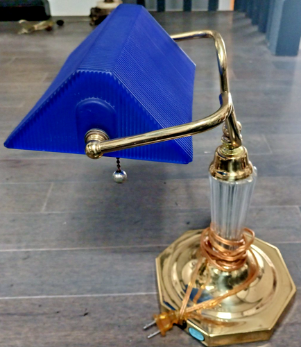 VINTAGE POLISHED BRASS CRYSTAL BLUE BANKER'S LAMP WORKING PERFECT NICE ...