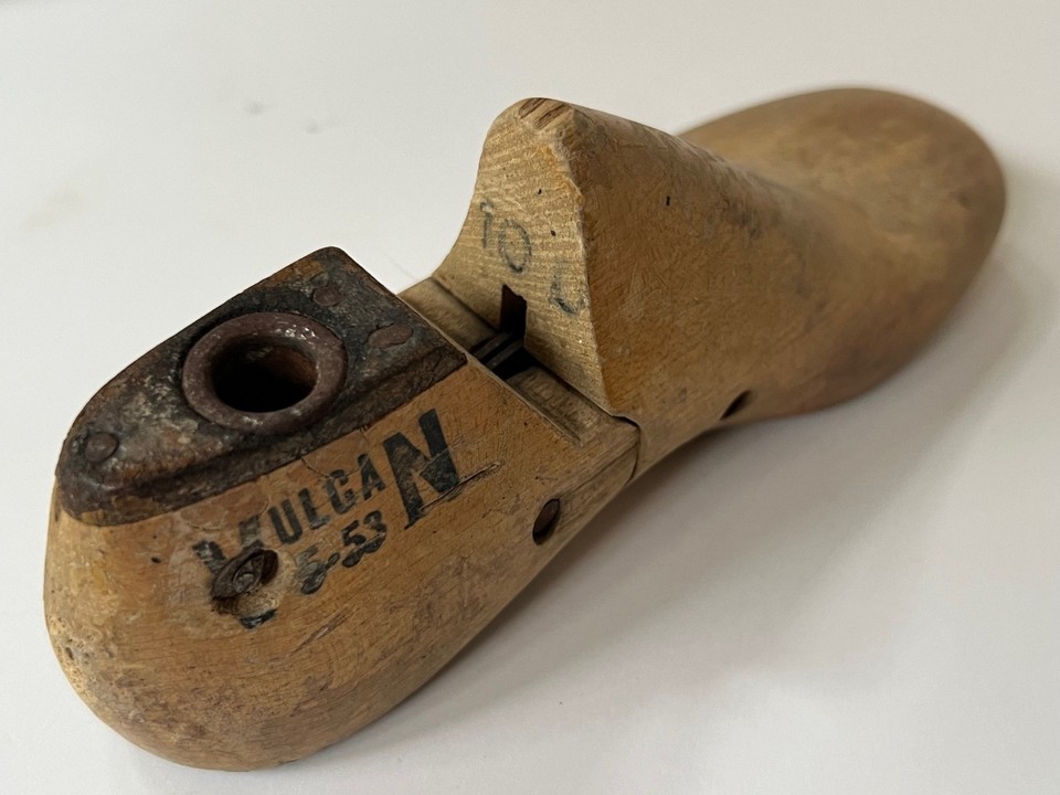 Vtg LOT 2 SOLID WOOD COBBLER CHILD SHOE LAST FORM MOLD SHAPER 3-1/2 ...