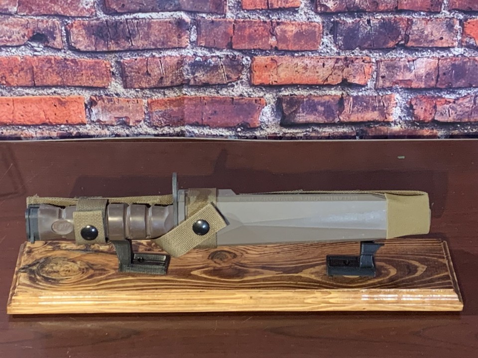 US-M3 KA-BAR, USAF, PAL FIGHTING KNIFE DISPLAY STANDS - Vertical ...