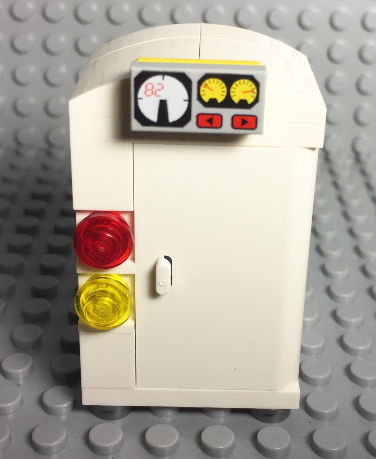 Lego City Mini Figures Fridge / Refrigerator / Home Kitchen Appliance ...