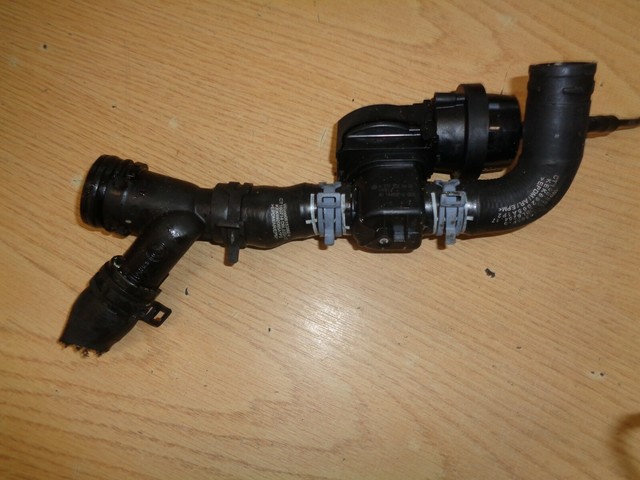 MERCEDES BENZ CLA 180 C117 Coolant Water Valve Pipe A2702001600 for ...