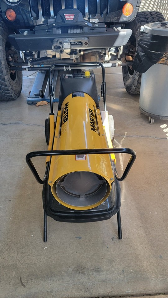 MASTER Pro 215,000 BTU Kerosene Forced Air Heater MHP-215-KFA | eBay