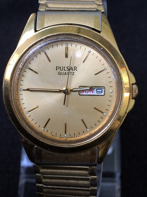 pulsar quartz mens watch, Gold Tone,day/date,38mm Case Gold Stretch ...