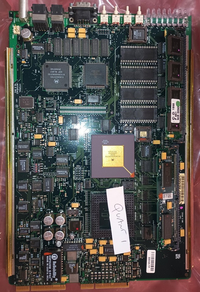 Motorola Quantar Base Station Repeater Model T5365A complete with all ...