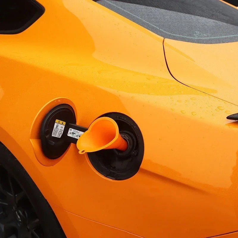Motorcycle Car Long Mouth Funnel Plastic Refueling Oil Liquid Spout ...