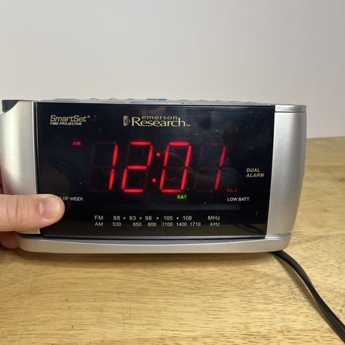 Emerson Projector SmartSet CKS3528 Alarm Clock Radio Projector Green ...