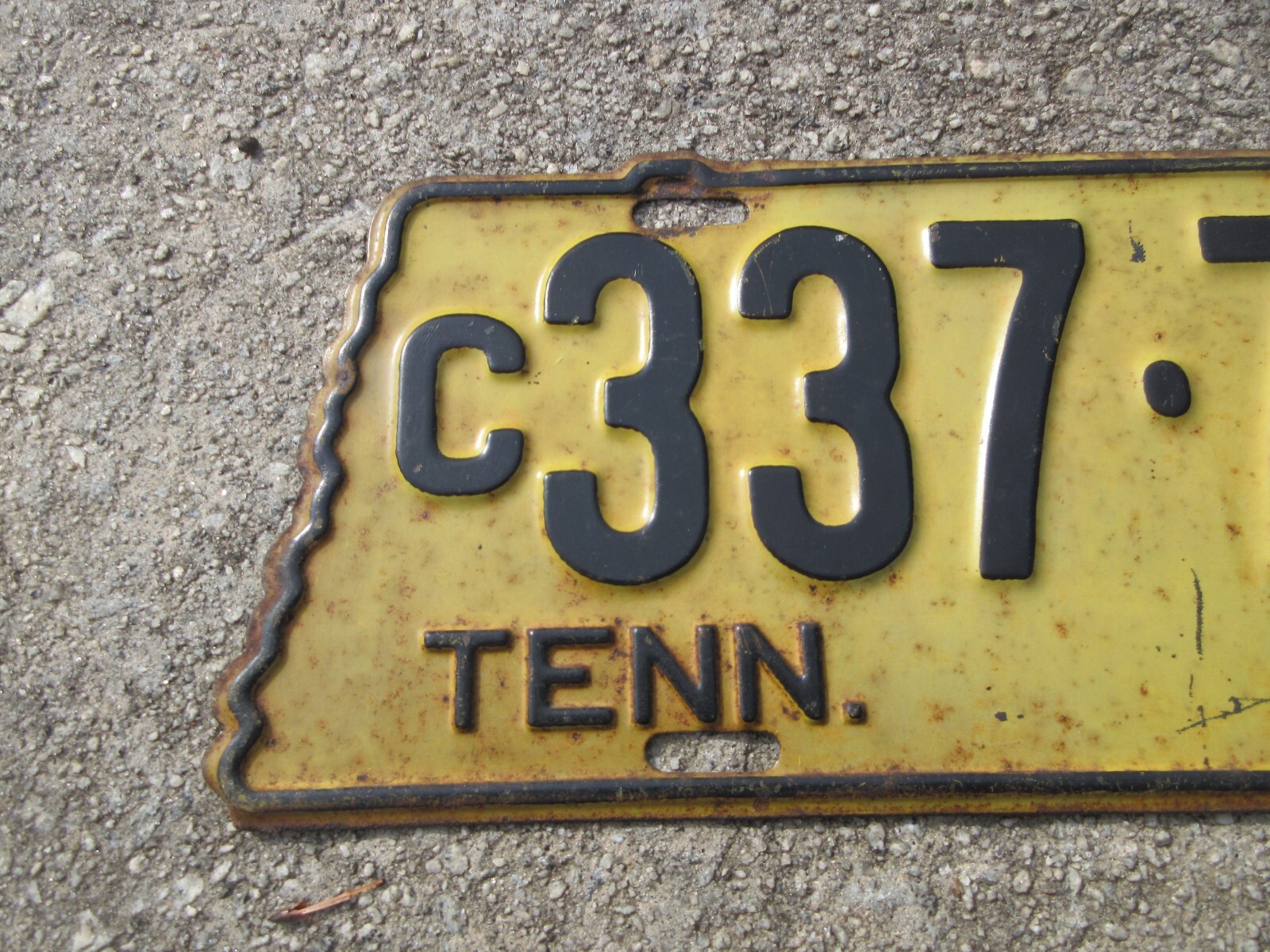 1937 Tennessee State Shaped License Plate TN Tenn Shape Ford C337723 ...
