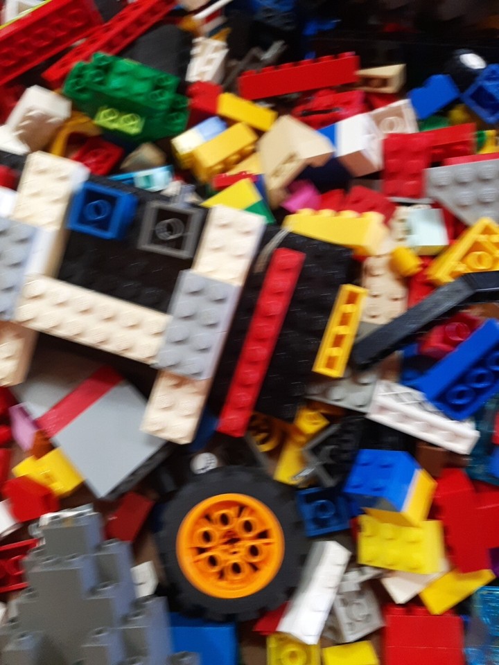 Large Lot of Assorted Legos 16 Pounds Mini Figures Star Wars Part Sets ...