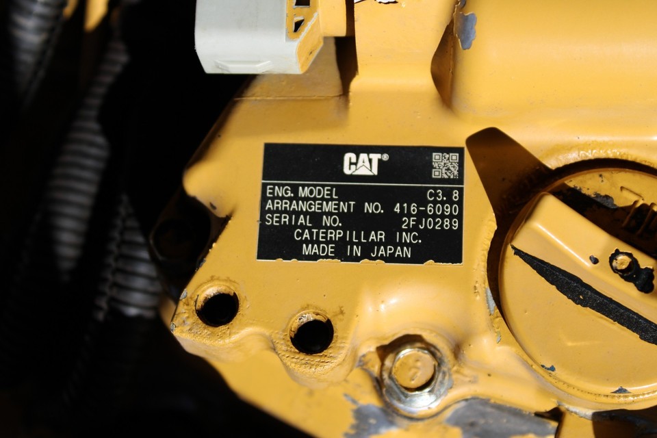 Cat C3.8 Engine Complete Only 1,926 Hours Kubota V3800 Cat 299 272 Skid ...