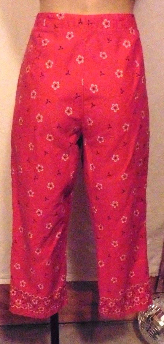 40s-60s Style Red Bandanna Print Clam Digger / Capri Pants by Real ...