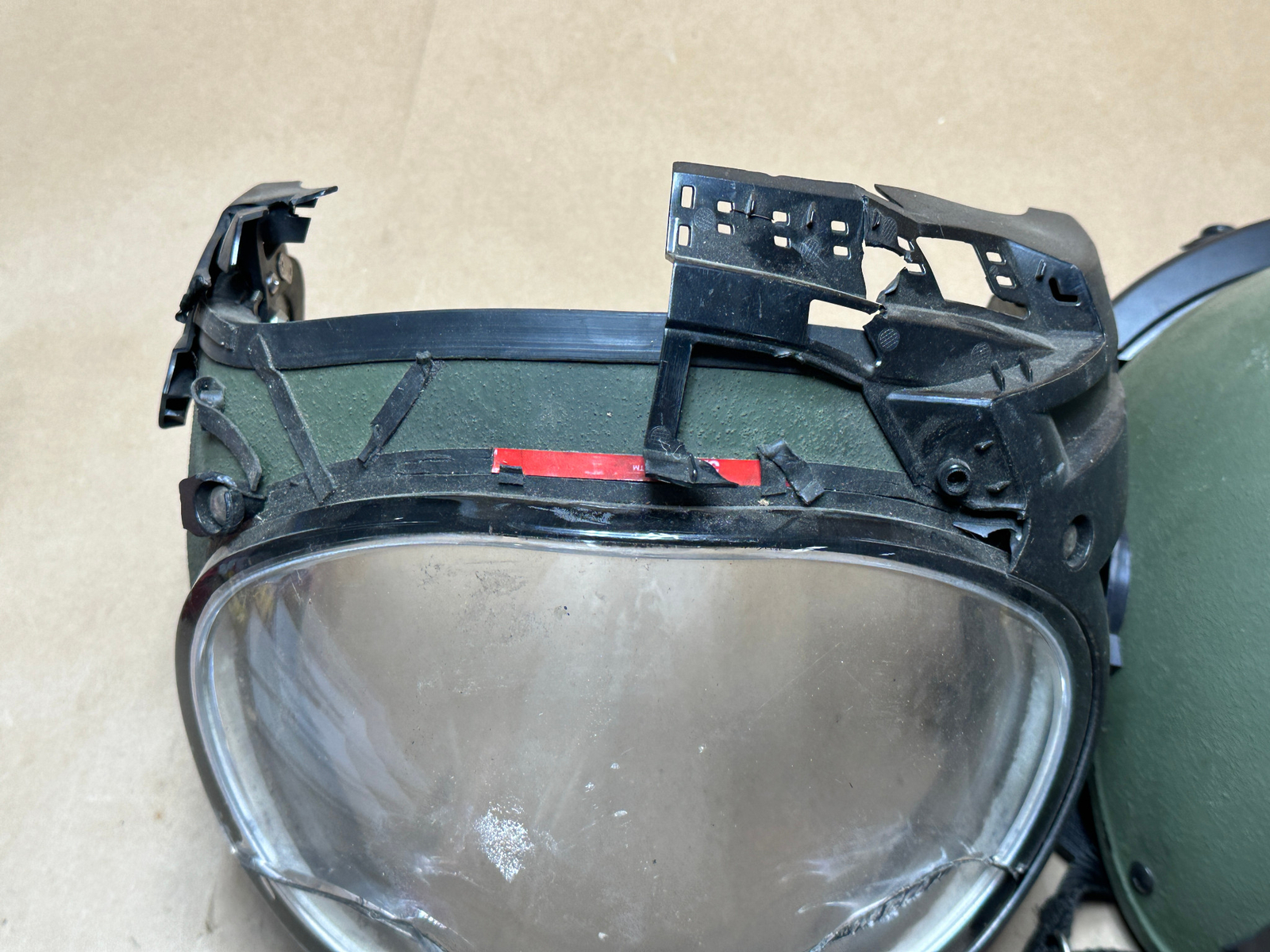 Med-Eng EOD 10 Bomb Suit Helmet Broken AS-IS Olive Green 4980200 ...