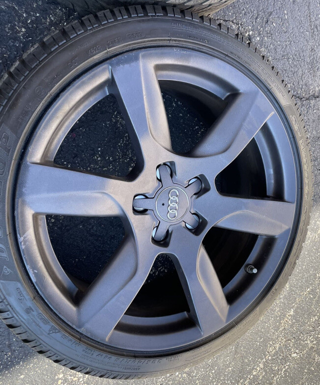 2015-2018 Non-US Market Audi R8 18 inch Wheel Set W Tires 420601025 Rub ...