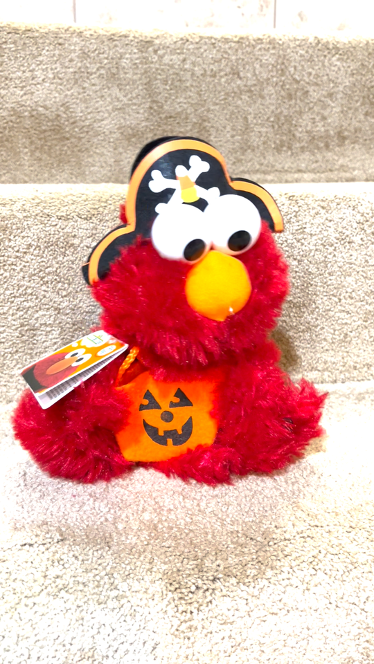 Sesame Street Singing Dancing Plush Elmo 10" Halloween Pirate Animated ...