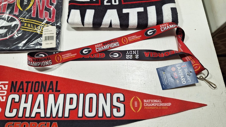 Georgia Bulldogs Bundle Pennant Tshirt Keychain Bench Towel Flag ...