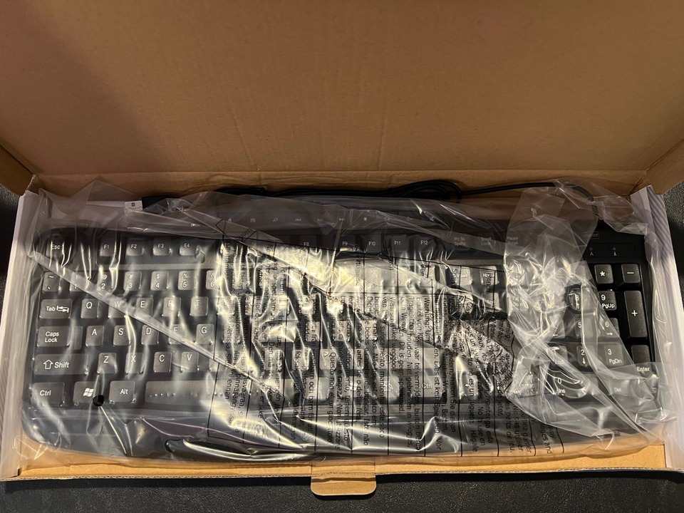 Staples Wired Keyboard, USB with 10 Hot Keys - Black | eBay