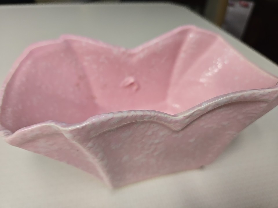 c1950s McCoy Pottery Brocade Planter Pink & White Speckled Mottled ...