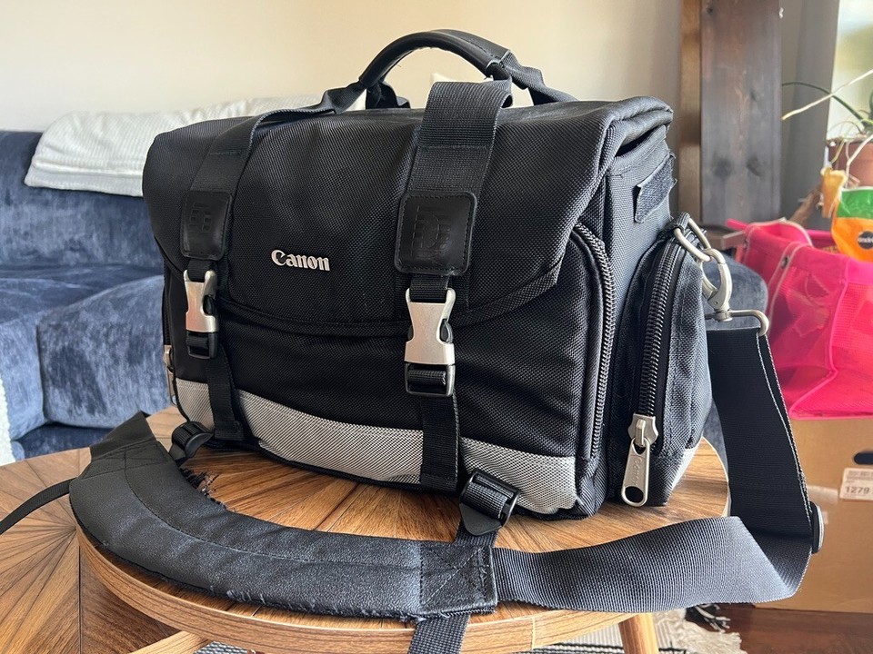 Canon Deluxe Camera Shoulder Bag – Large DSLR Gear Bag with Dividers | eBay