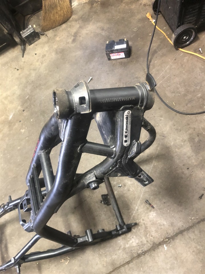 05 Kawasaki ZR ZRX 1200 ZR1200 ZRX1200 Frame Chassis | eBay