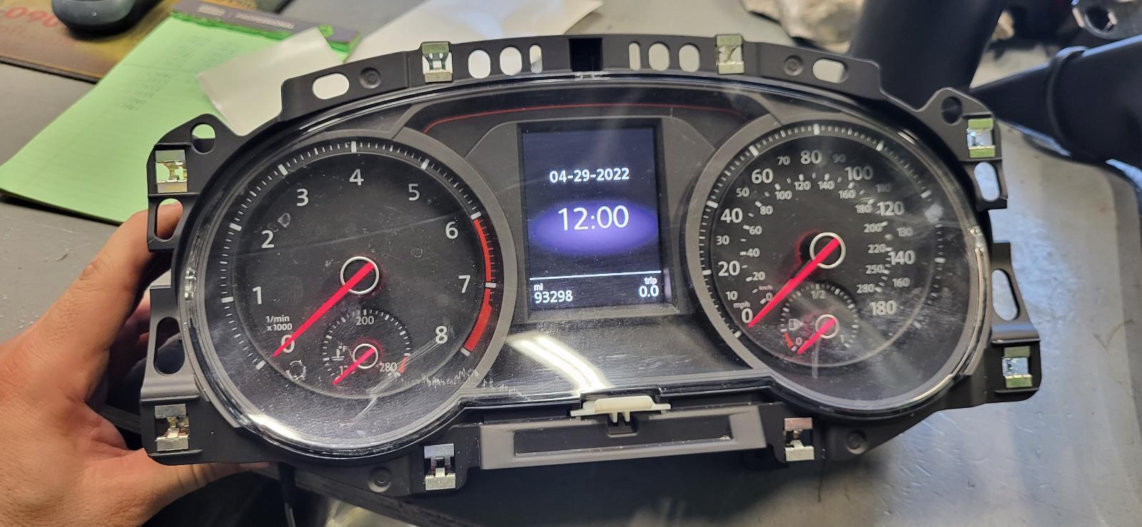 VOLKSWAGEN GOLF GTI Speedometer (cluster), (MPH) 5G1 920 856 A | eBay