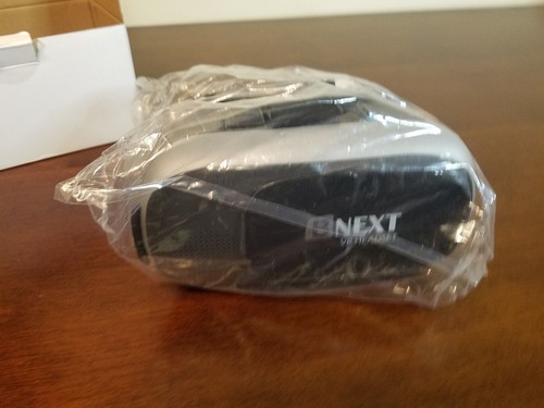 BNEXT VR Headset - iPhone & Android Universal Virtual Reality Goggles ...