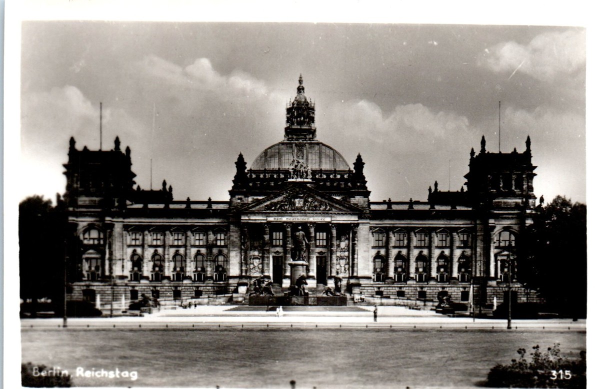 Reichstag Building Ww2