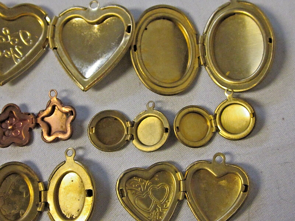 11 VTG MODERN LOCKETS HUGE LOT BRASS FINDINGS FLOWER HEARTS NOS ...