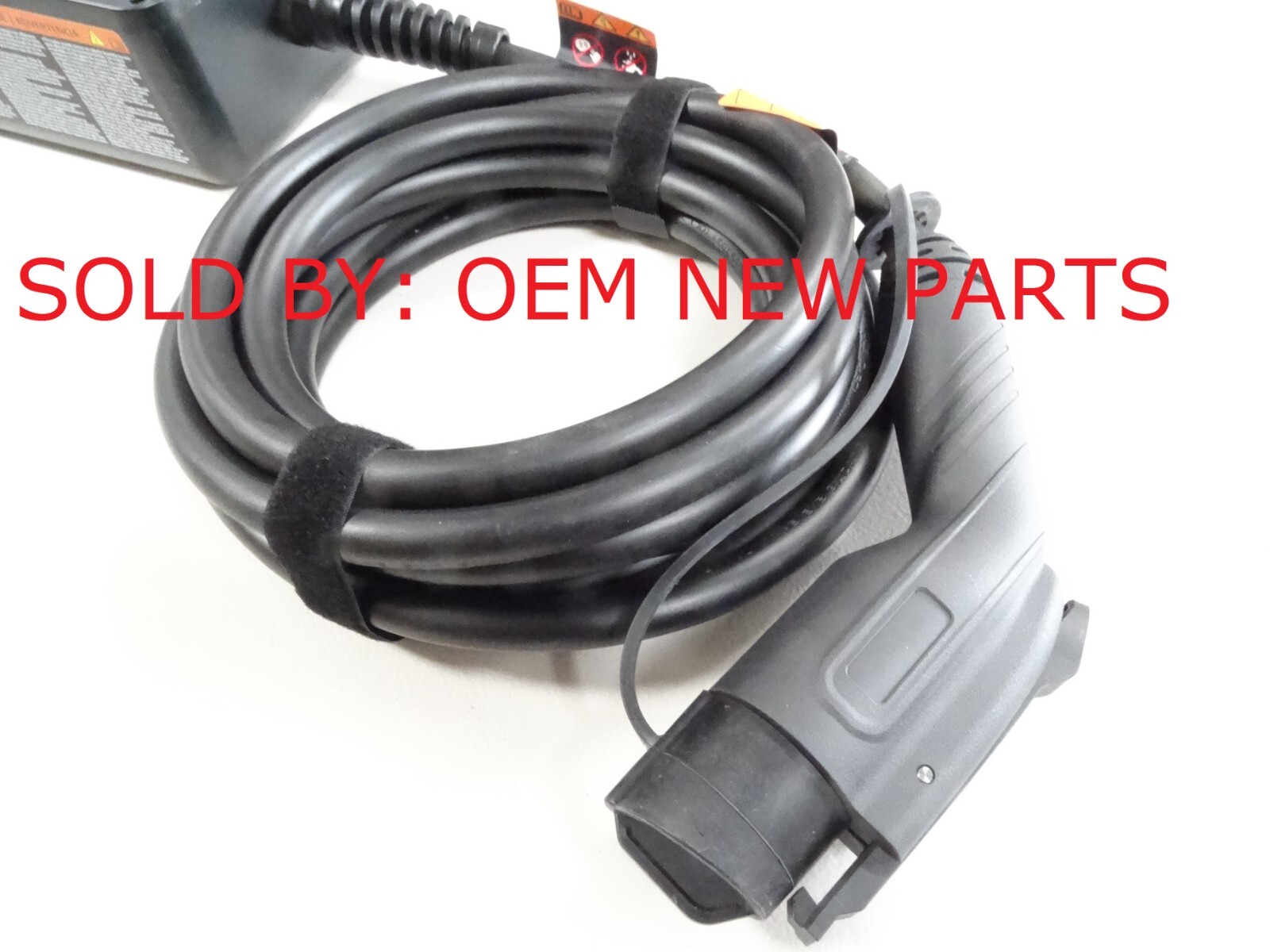 OEM New 2024 2025 Jeep Wrangler Power Box 4XE 68522775AC and Carrying ...