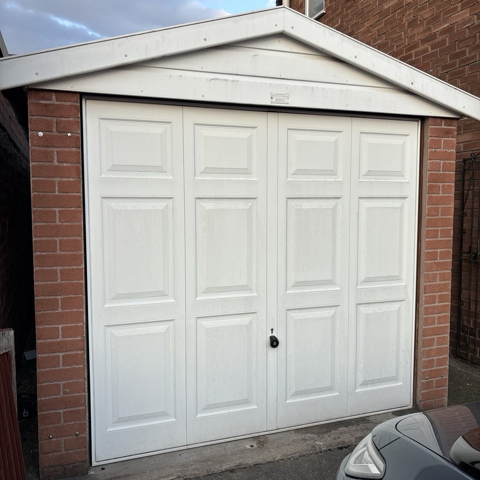 22ft 4 Concrete Garage | eBay UK