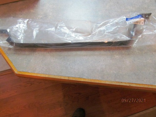 31210 2E000QQH Hyundai OEM fuel tank band assembly Free Priority ...