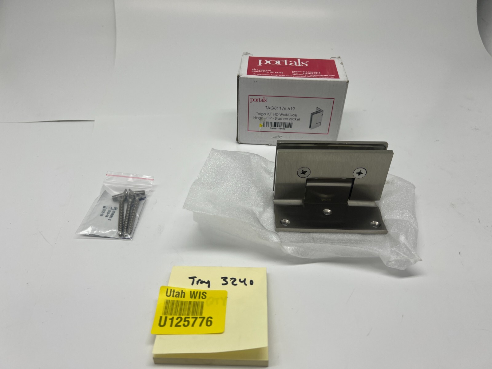 Portals Taiga 90 Degree Wall-Glass Hinge with Offset Backplate Heavy ...