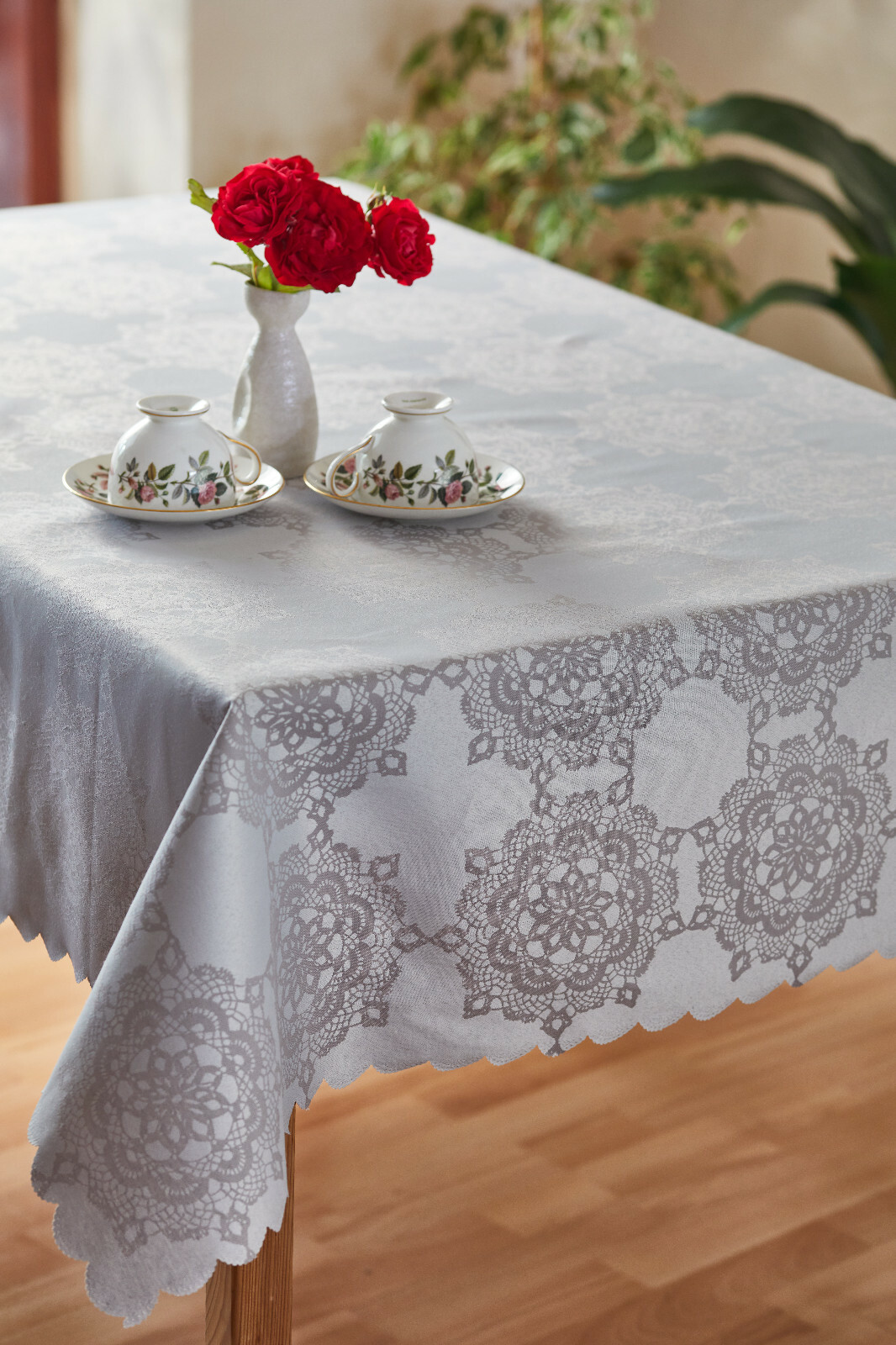 Damask Floral Jacquard Tablecloth in Various Colours, Shapes & Sizes | eBay