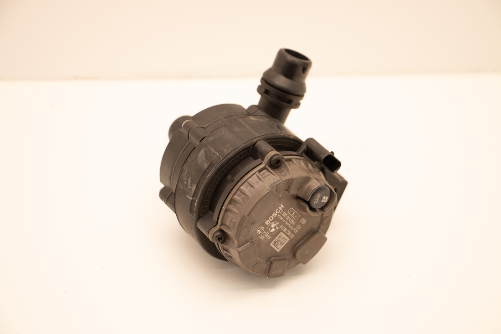 Genuine OEM Engine Auxiliary Water Pump for BMW 11518638238 for sale ...