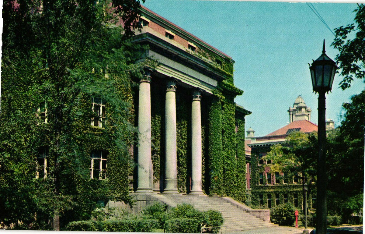 Syracuse University Slocum Hall Gallery Of Dineen Hall At Syracuse