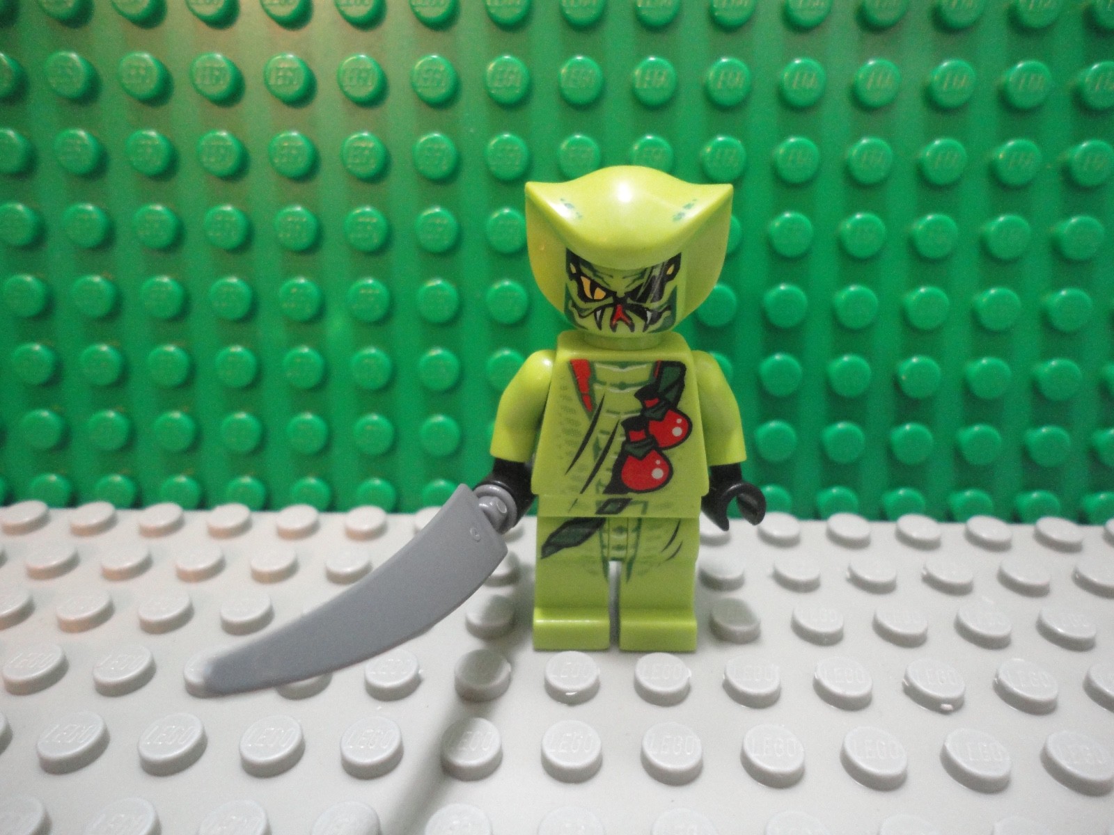 Lego mini figure Ninjago Lasha 9562 6447 | eBay