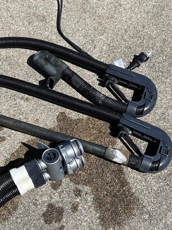 Fluval 305 Canister Fish tank water filter with parts, used. Local ...