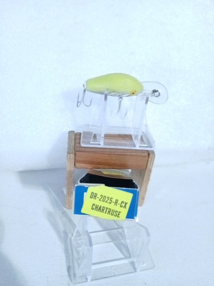 VINTAGE REBEL HUMPBACK RATTLER FISHING LURE | eBay