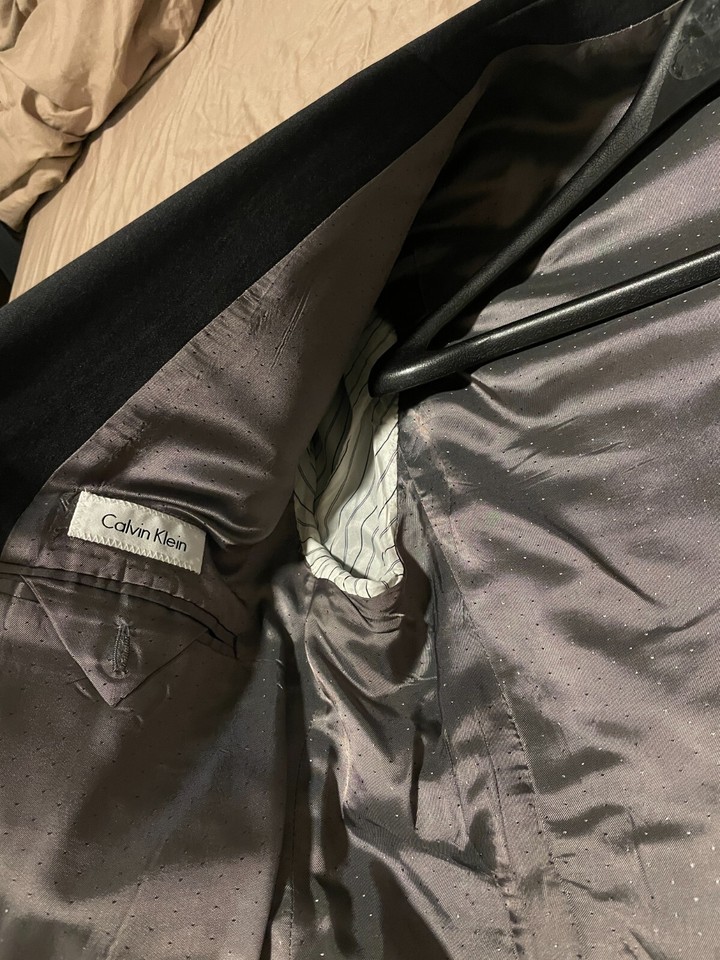 Calvin Klein 2 Piece Suit 40R Charcoal Gray 34x30 100% Wool Slim Fit | eBay