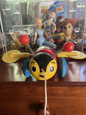 Vintage Queen Buzzy Bee Pull Along Toy | eBay