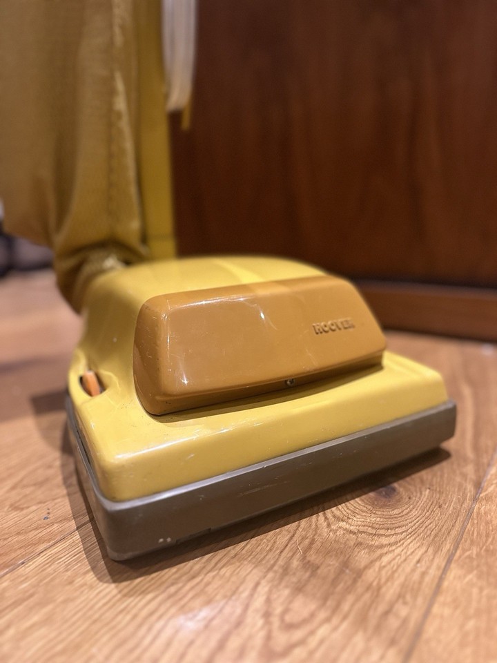 Vintage Hoover Junior U1036 Upright Vacuum Cleaner Retro Gold VGC ...