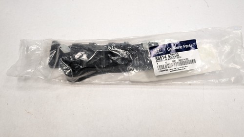 Genuine Hyundai 865144Z000 Driver LH Front Bumper Bracket 2013-2018 ...