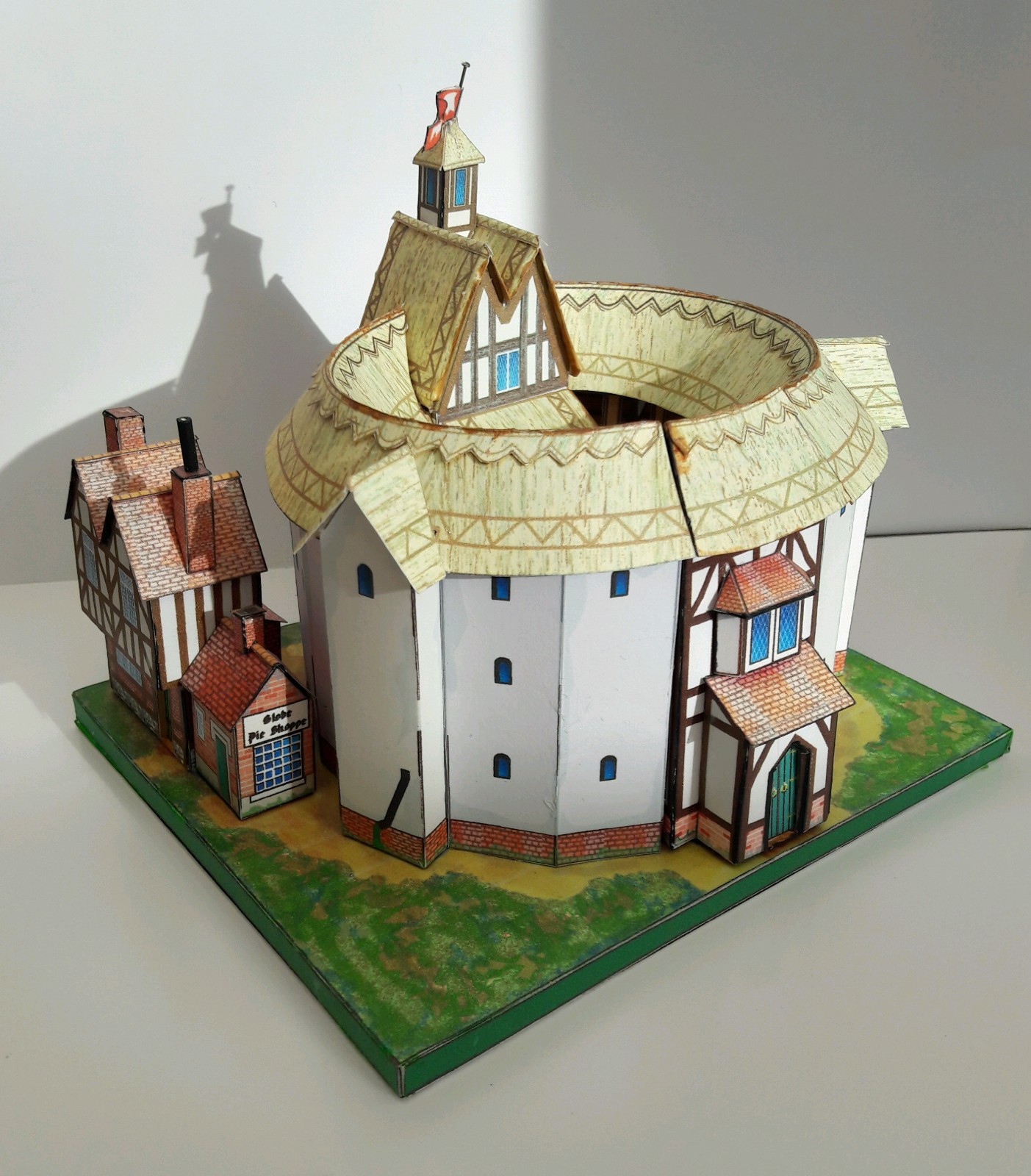 SHAKESPEARES SHAKESPEARE'S GLOBE THEATRE FULL COLOUR A5 CUT OUT CARD ...