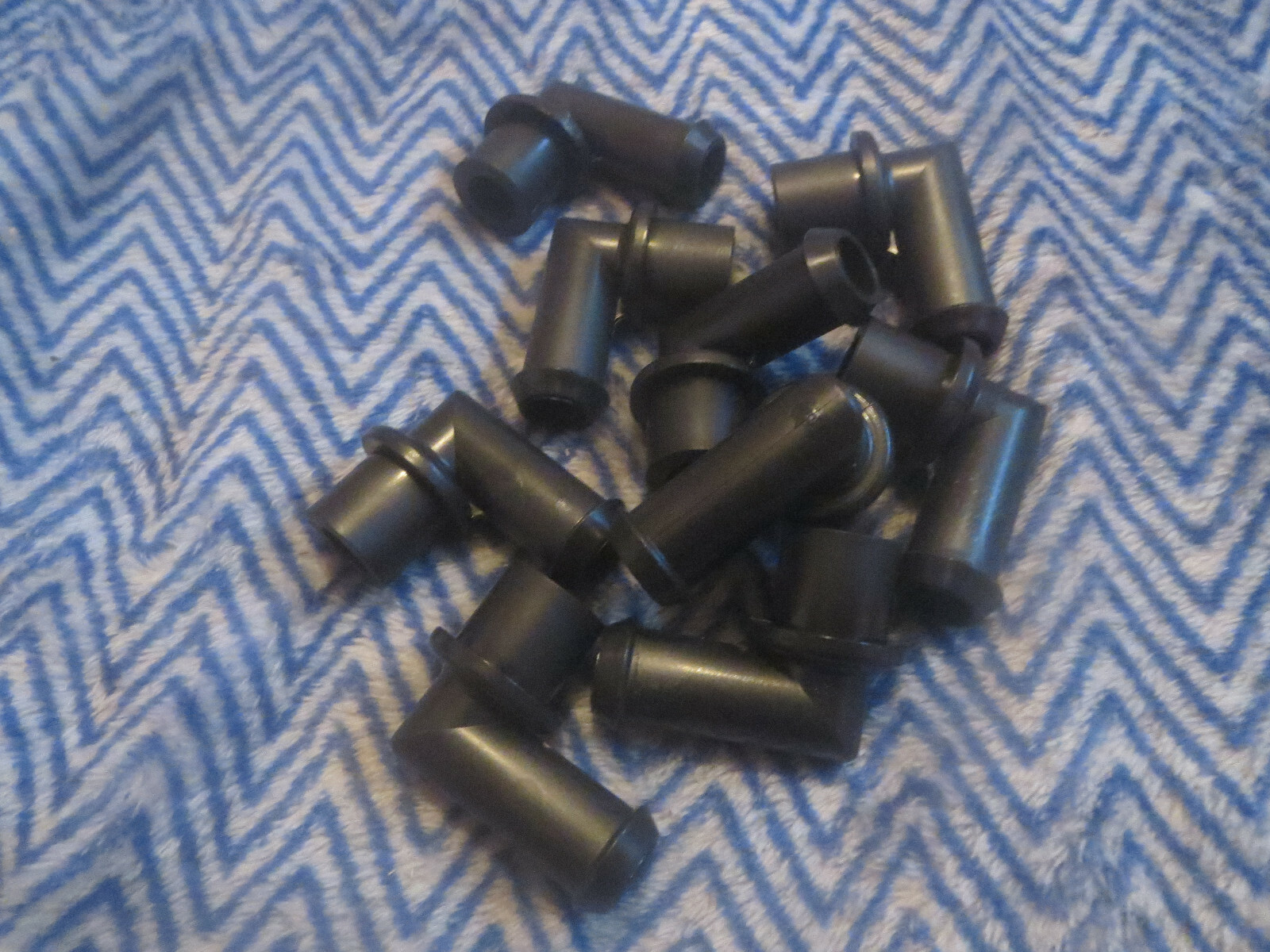 NOS 1988 - 1994 FORD BRONCO F150 F250 F350 351W 5.8L ENGINE PCV ELBOW ...