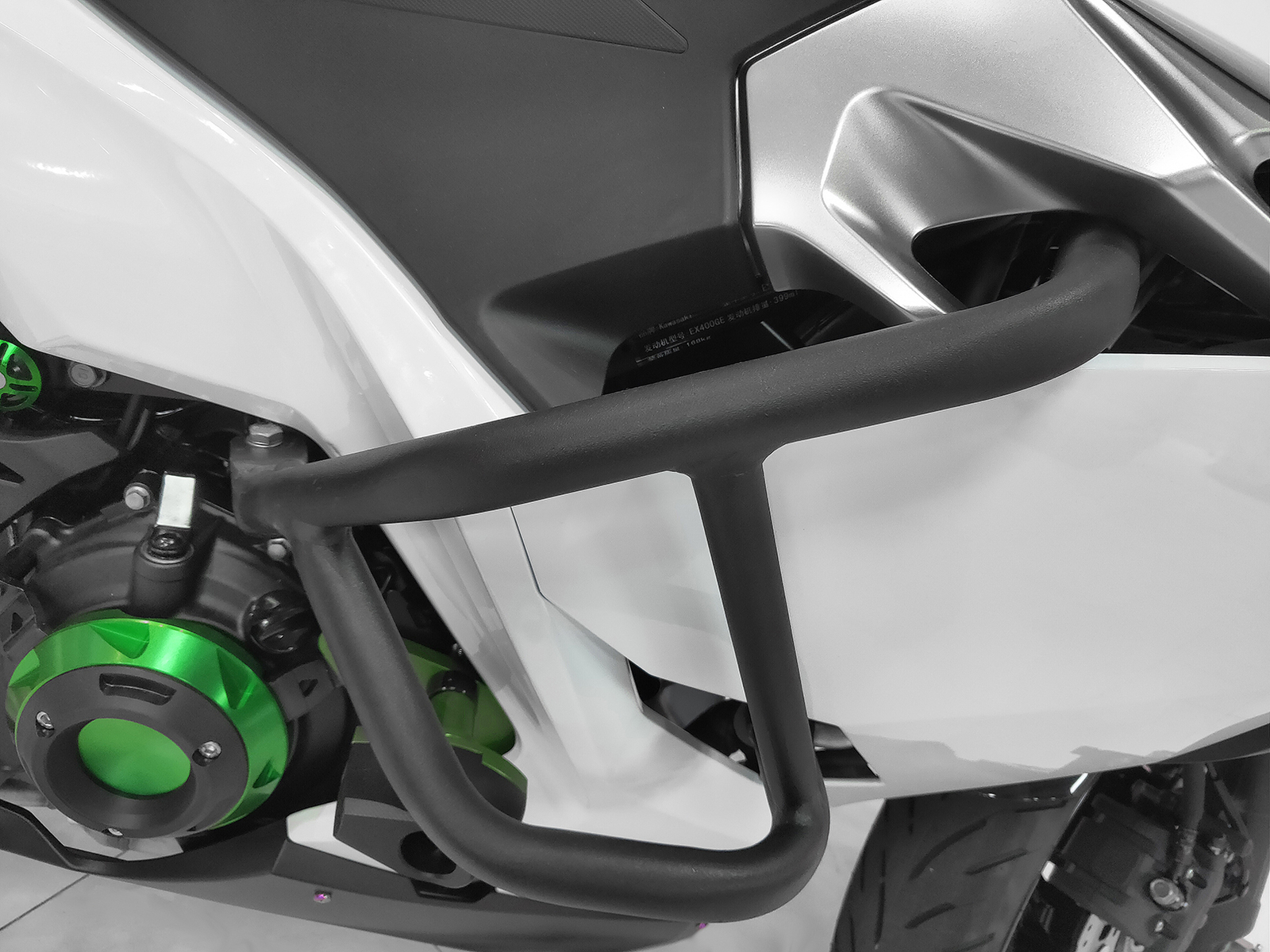 Engine Guards Highway Crash Bars Bumpers Stunt Cages For Kawasaki Ninja ...