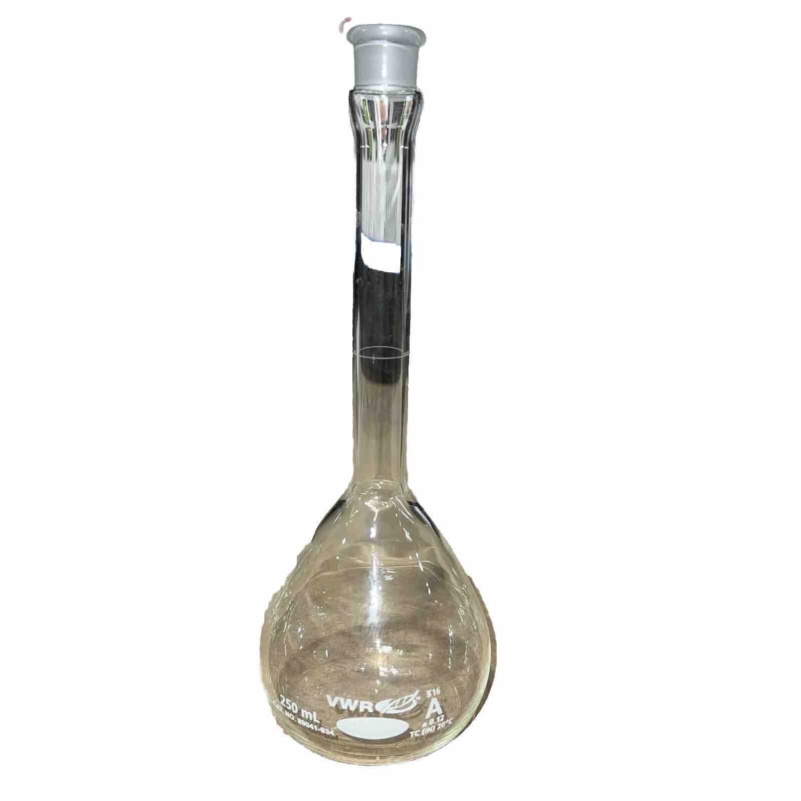 Z+2 - VWR Class A Glass 250mL ± 0.12 Volumetric Flask 89000-408 | eBay