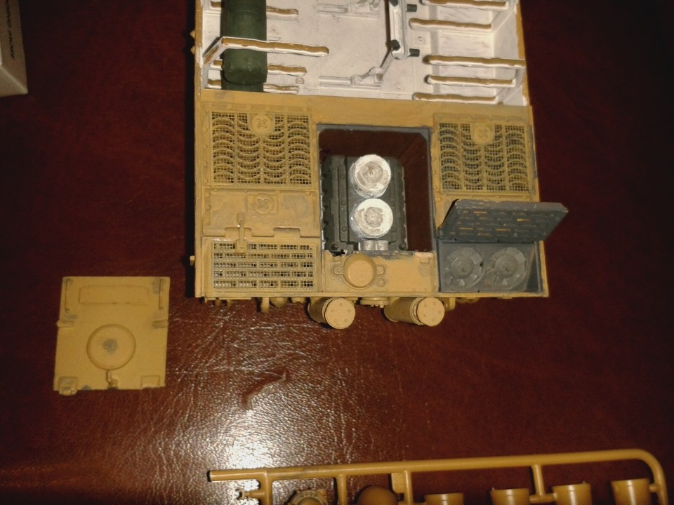 Revell 1/35 03080 GERMAN 38CM STURMMÖRSER STURMTIGER 90% fertig , Extra ...