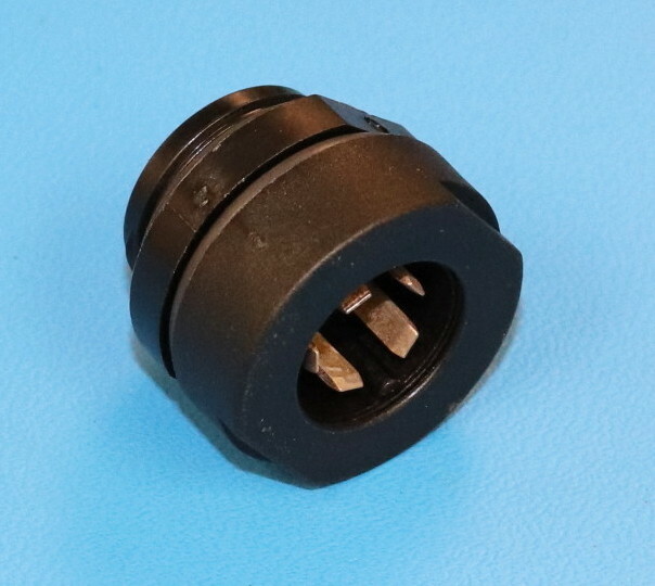 AMPHENOL C164-332F-5P2 5-Position Circular Connector Lot -1 for sale ...