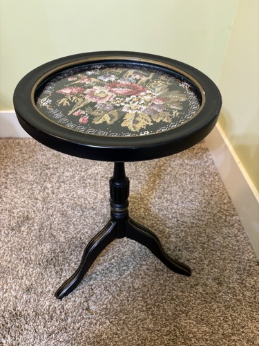 Bombay Company Needlepoint Tripod Accent Table | eBay