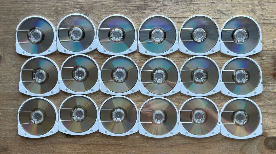 Sony PSP Playstation Portable Games Bundle, 18 x UMD Discs Only, Metal ...