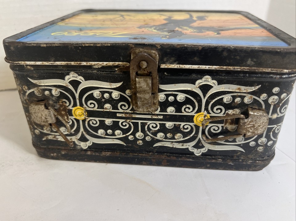 Aladdin Disney Zorro Black Metal Lunchbox Thermos Walt Disney Lunch Box ...